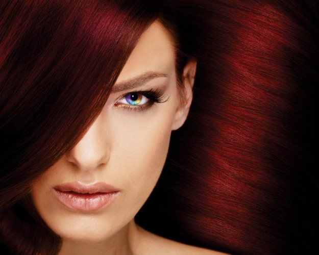 Dyed red hair, how to choose and make the color last long - Celebrity ...