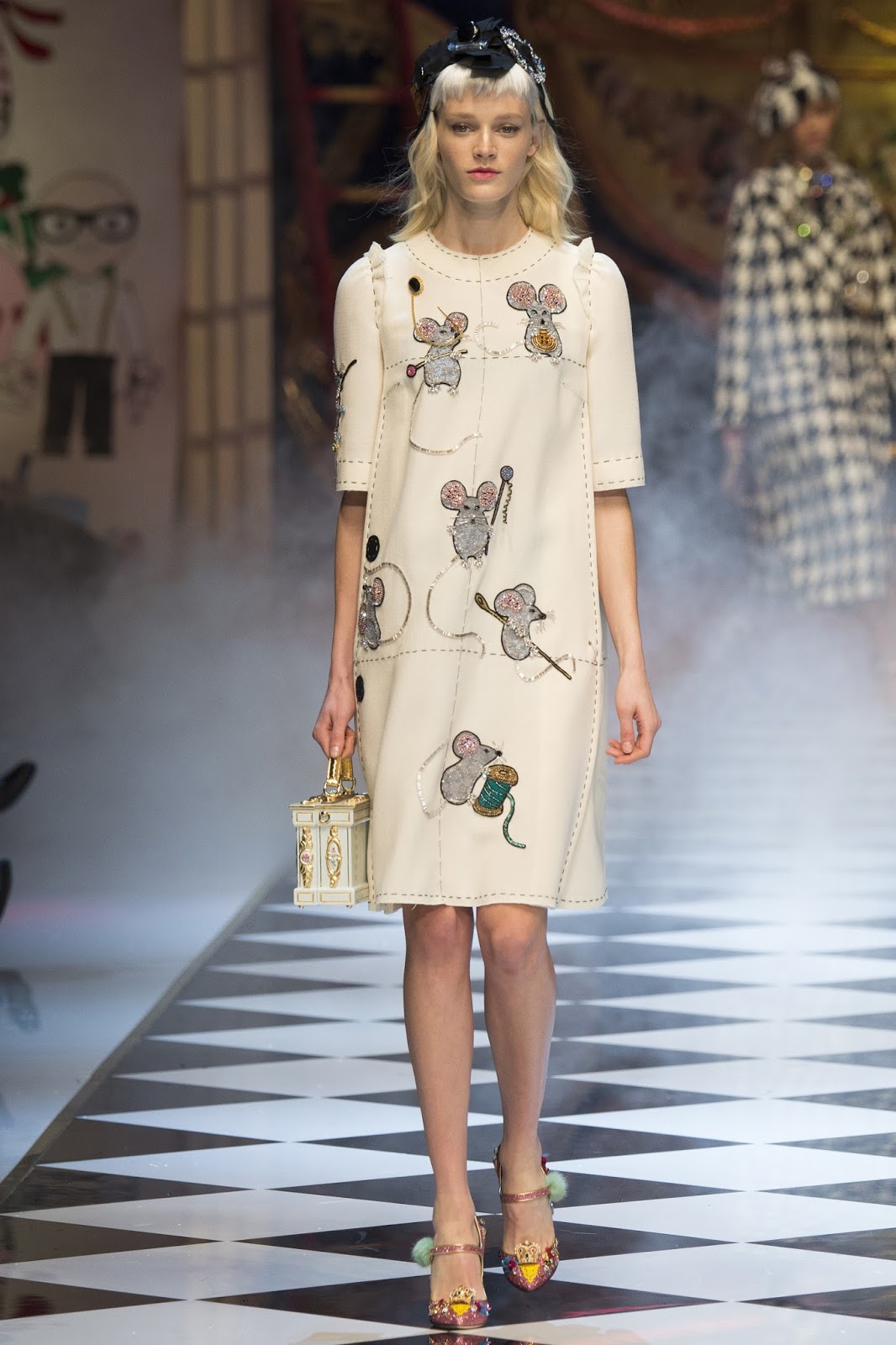 Dolce & Gabbana Fall Winter 2016-17 Dress Collection | Joy Design Studio