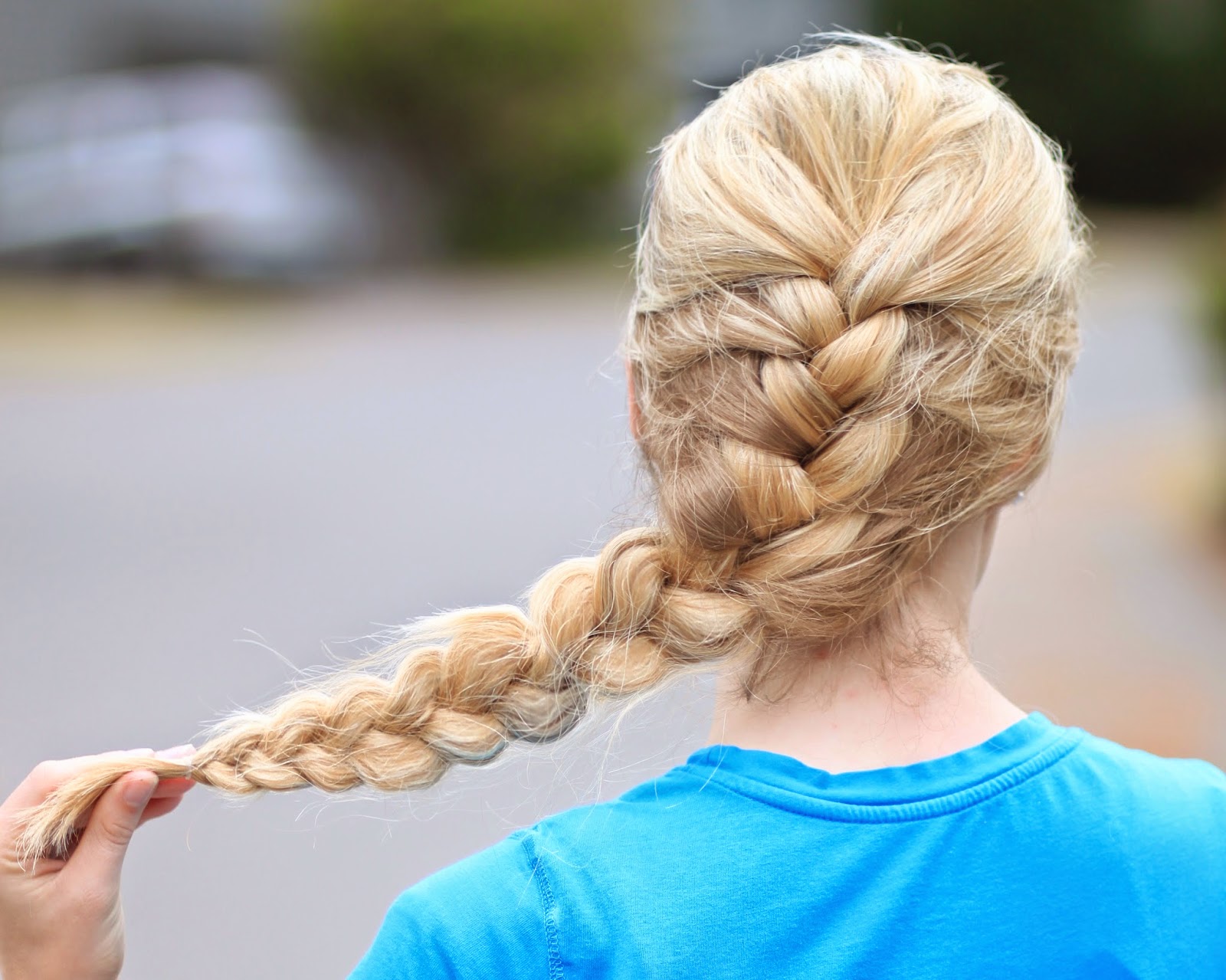 watch out for the woestmans: Frozen's Elsa Braid Tutorial