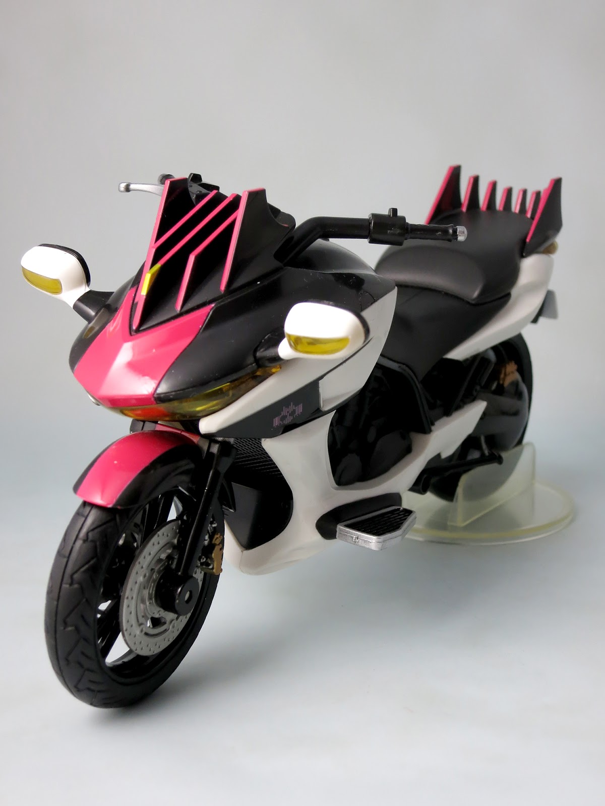 yin toys box: S.H.Figuarts - MACHINE DECADER