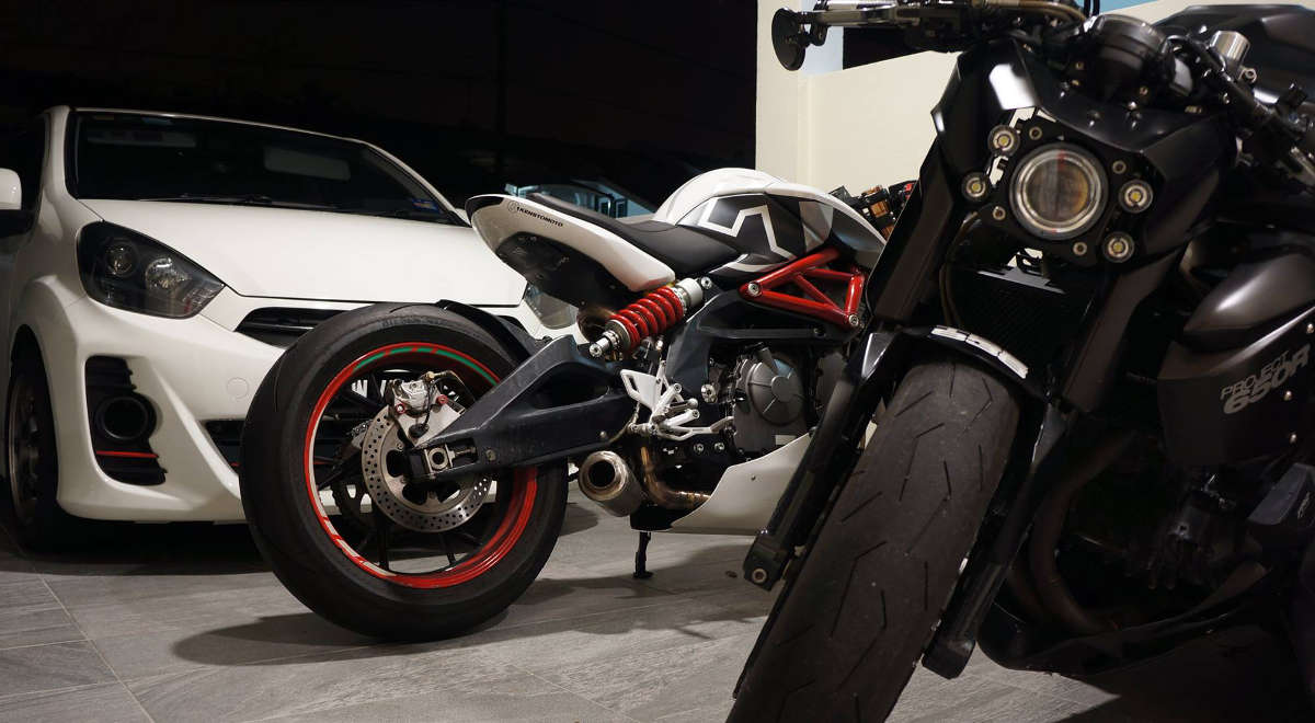 Kawasaki ER-6n Project 650R / Benelli BN600 Streetfighter - Kensto moto