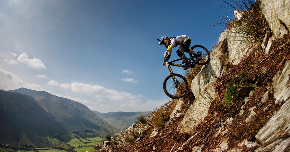 SilverlineTools: Dan Atherton builds first ever Red Bull Hardline