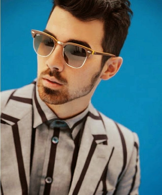 Joe Jonas muestra su barba para la revista Scene - Akío Magazine