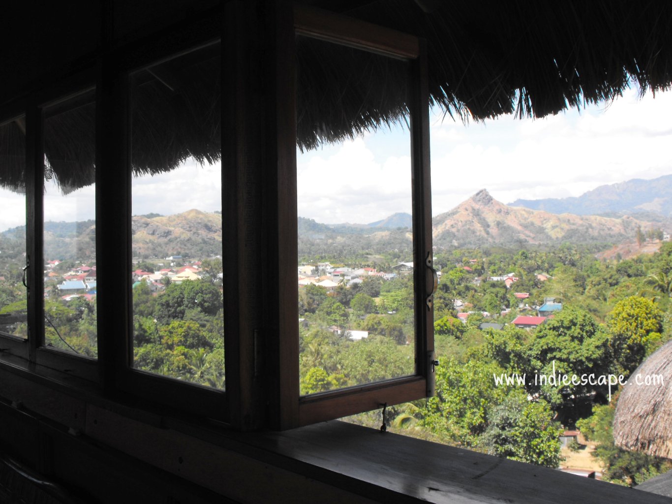 Review: The Cliff Royale Subic Resort, Olongapo | Indie Escape