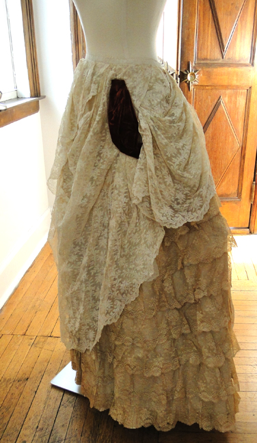 All The Pretty Dresses: Lace Natural Form Dress