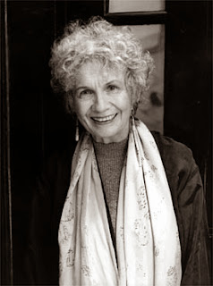 CARNE SIN HUESO: ALICE MUNRO, PREMIO NOBEL DE LITERATURA 2013
