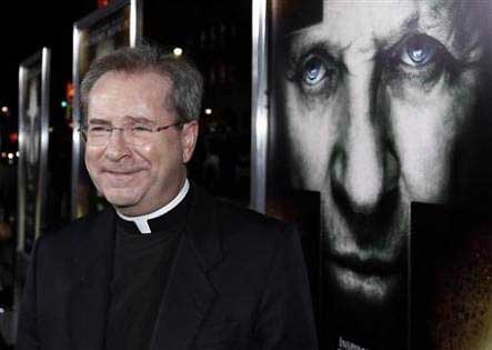 Romanistas: Entrevista al Exorcista Gary Thomas, El exorcista ...