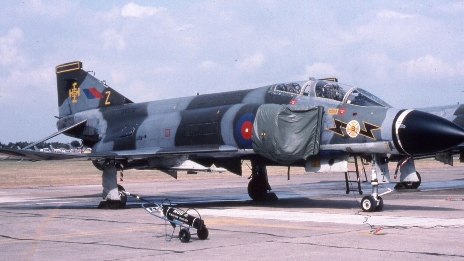 Jet & Prop by FalkeEins: British Phantoms - F-4 Phantom II in RAF & FAA ...