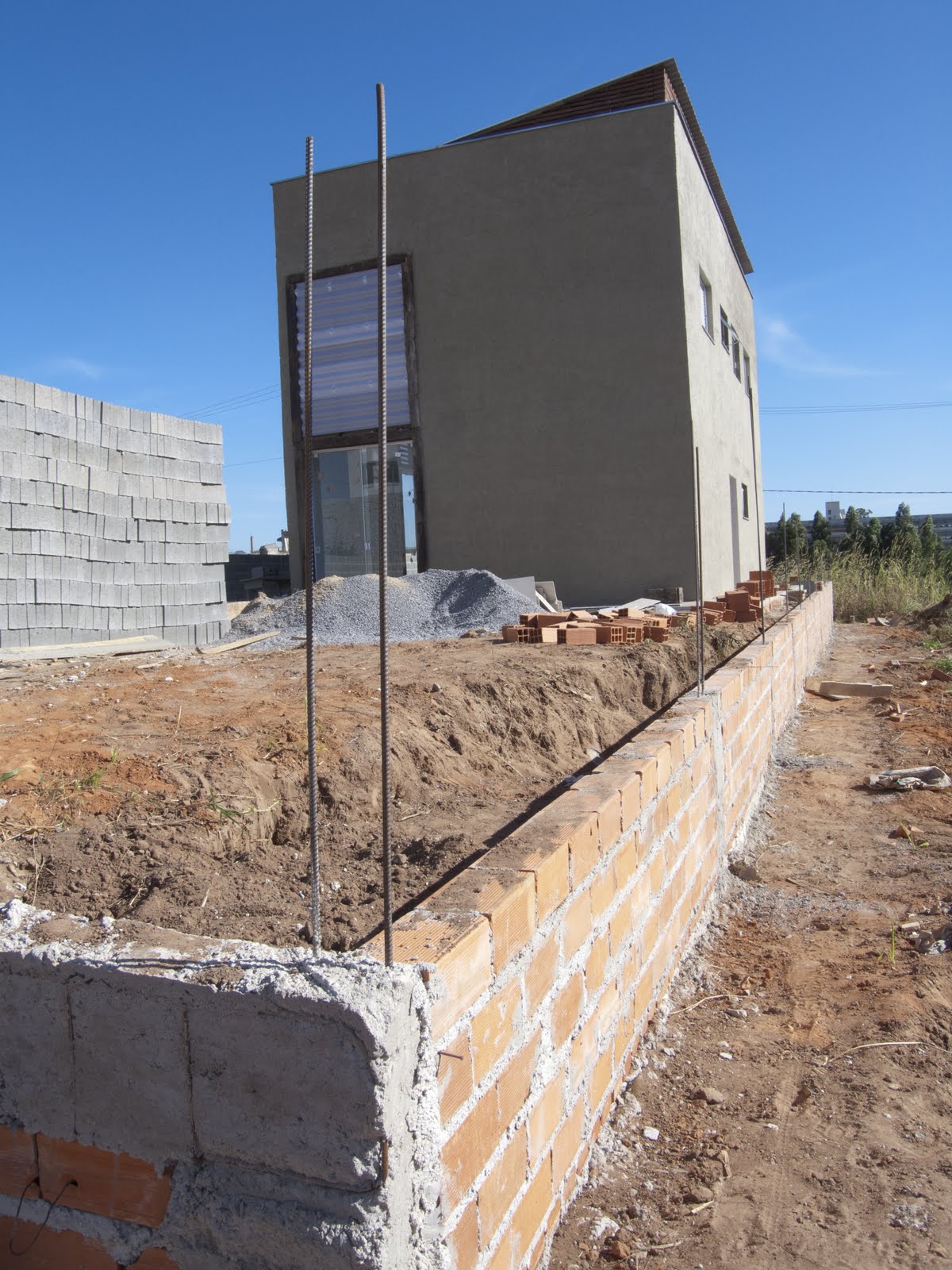 A Casa da Ju e do Edu: Muro!!