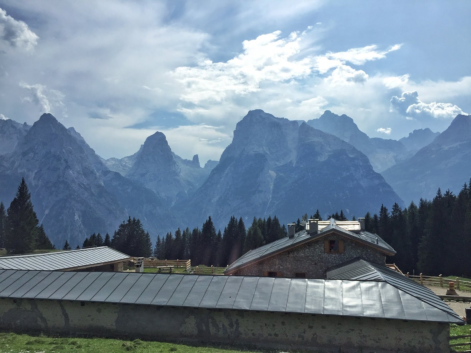 chiediloalladani: MALGA MARAIA: IL BOSCO INCANTATO CHE GUARDA IL SORAPISS