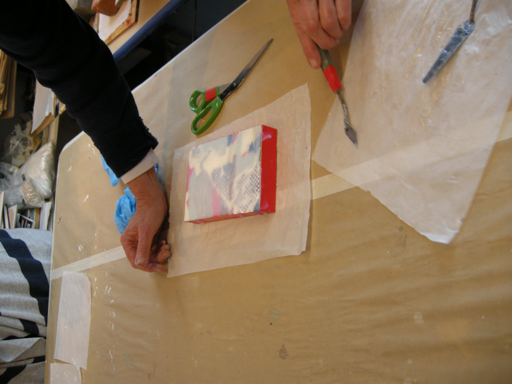 Painting On: Acrylic pours with strappo