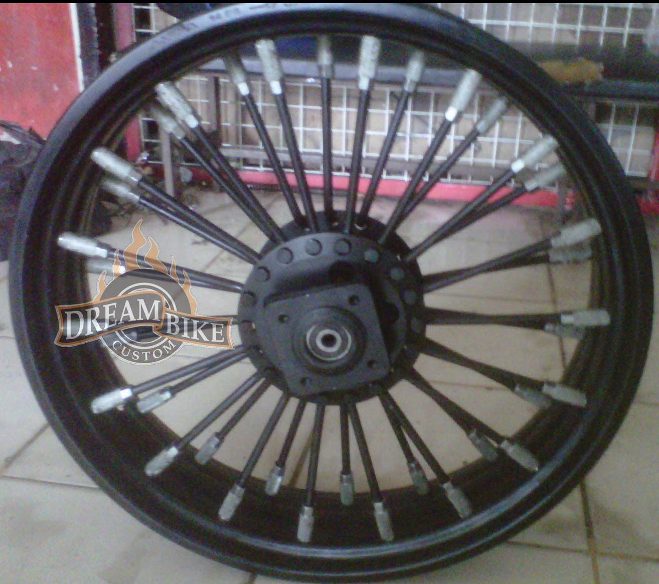 Keren Abis Bikin Velg Motor Custom