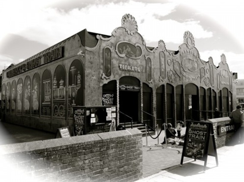 Paranormal Culture : Josephine Machon ---- Immersed in Illusion ...