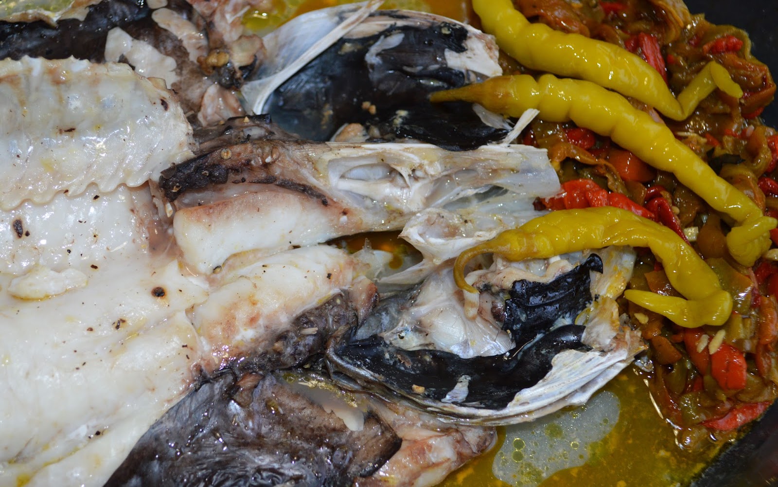 LA COCINA PLURAL: COGOTE DE MERLUZA CON PIPERRADA