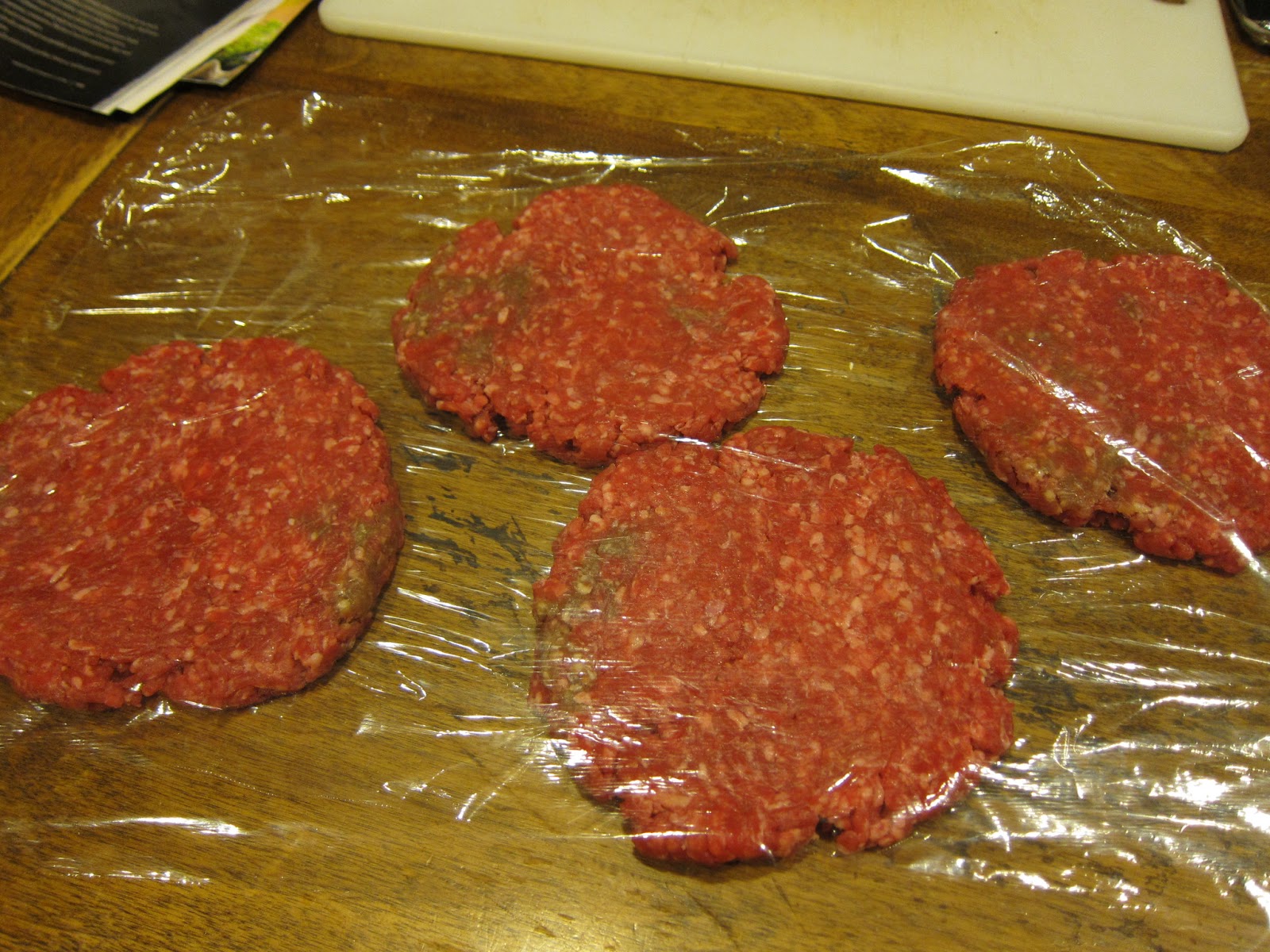 milk and blackberries: Juicy, Thin, Stove-Top Burgers