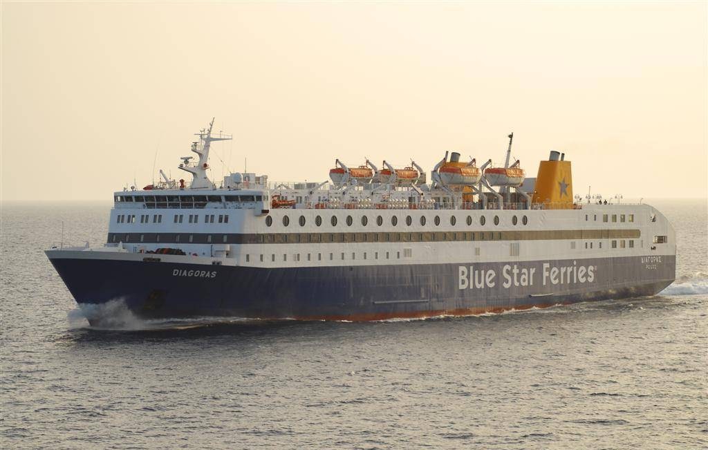 Dailypress24: BLUE STAR FERRIES: ΠΑΣΧΑ ΣΤΟ ΚΑΣΤΕΛΛΟΡΙΖΟ ΜΕ ΤΟ Ε/Γ-Ο/Γ ...