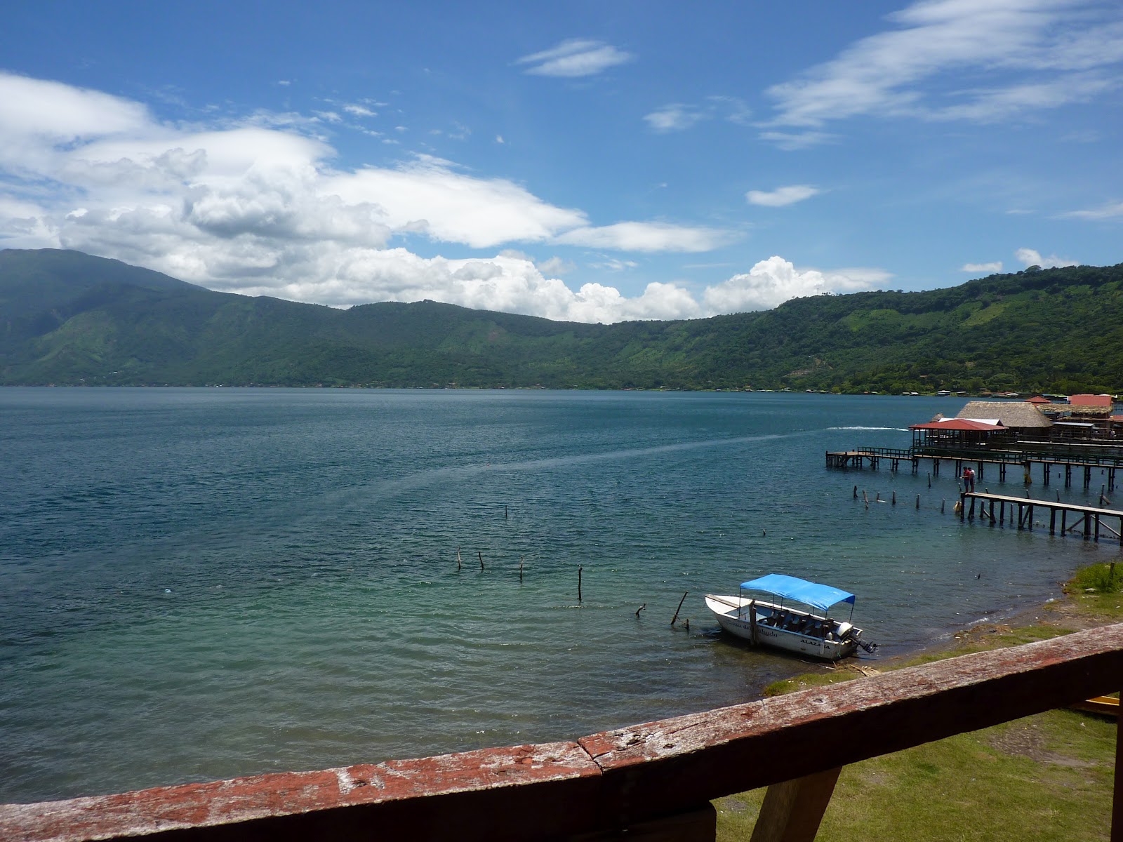 a year in the country with a smile - un año en el país con una sonrisa ...