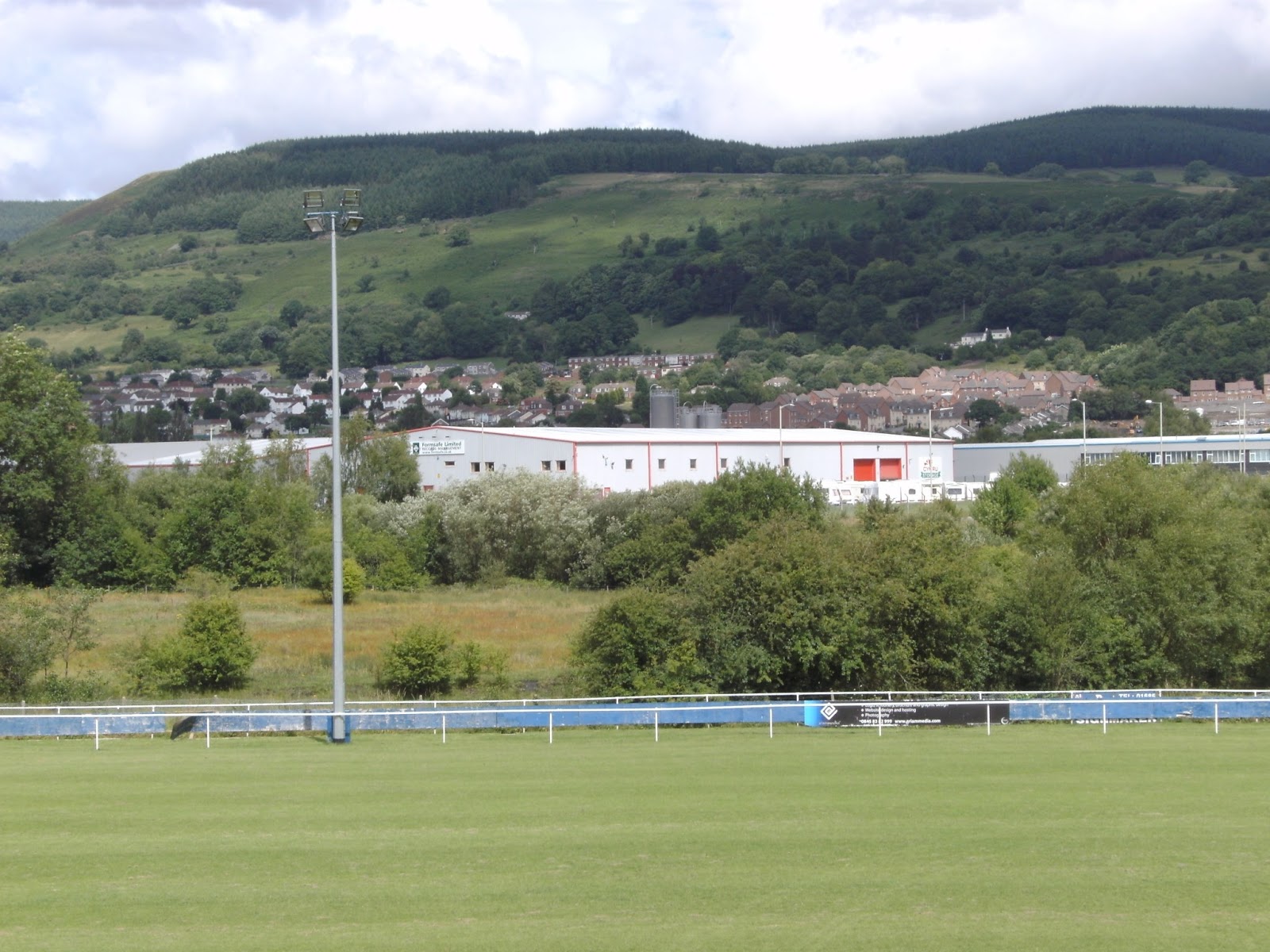 Extreme Football Tourism: WALES: Aberaman Athletic FC