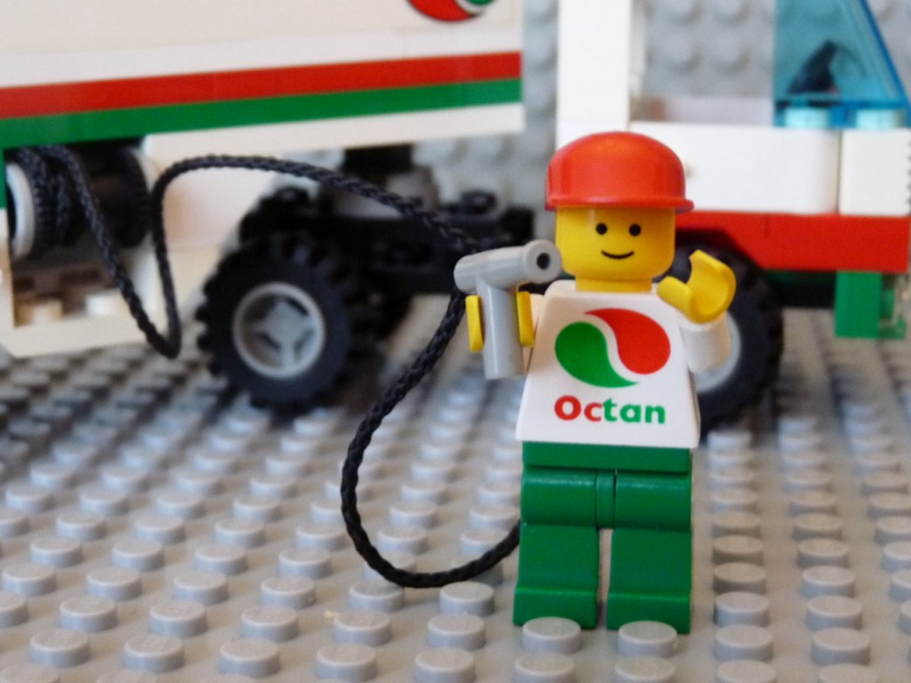 en-broc: Lego 6594 : Gas Transit, 1992