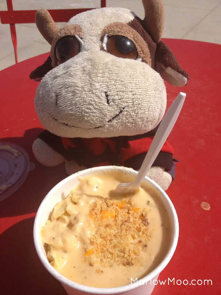 Mr. Moo's Adventures: Bully Food Truck Deserves Your Lunch Money