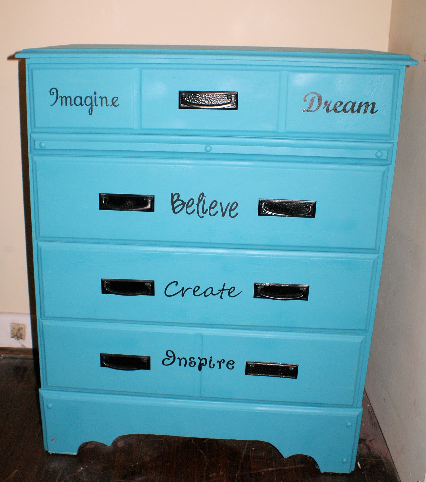 Coley's Corner: Dresser Makeover