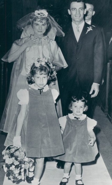 Los Angeles Morgue Files: Singer Lu Ann Simms 2003 Westwood Village ...