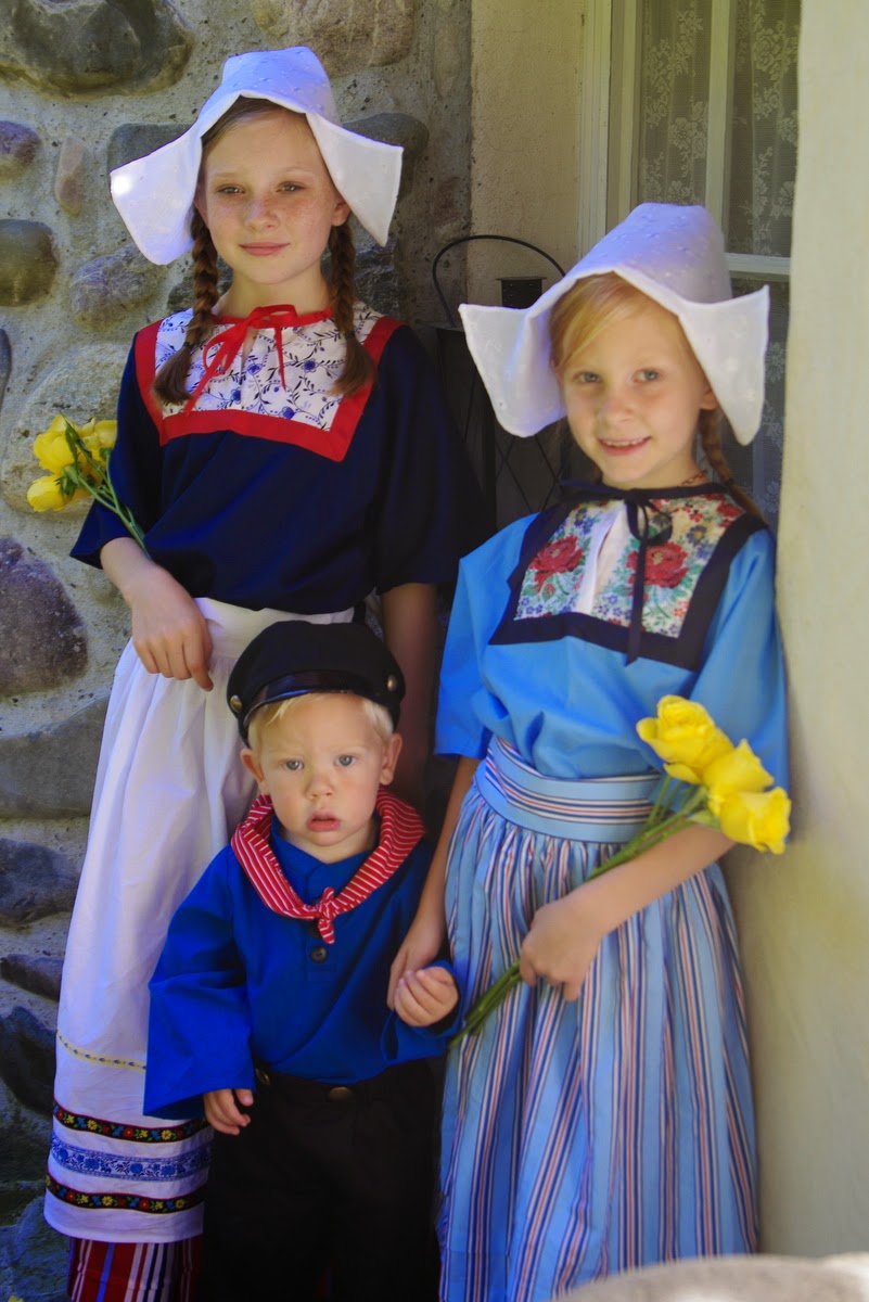 Bells and Whistles: Cute Little Dutch Children