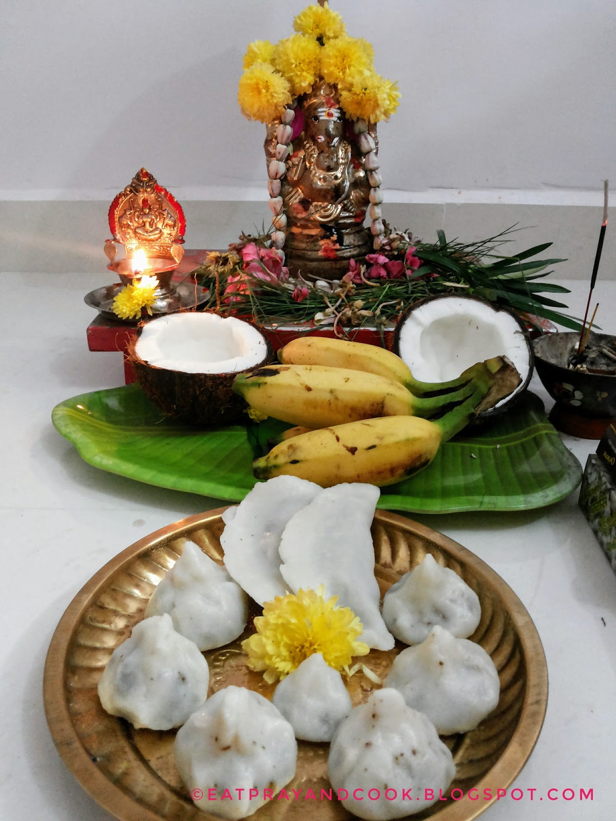 Eat Pray and Cook: Yellu Poornam Kozhukattai