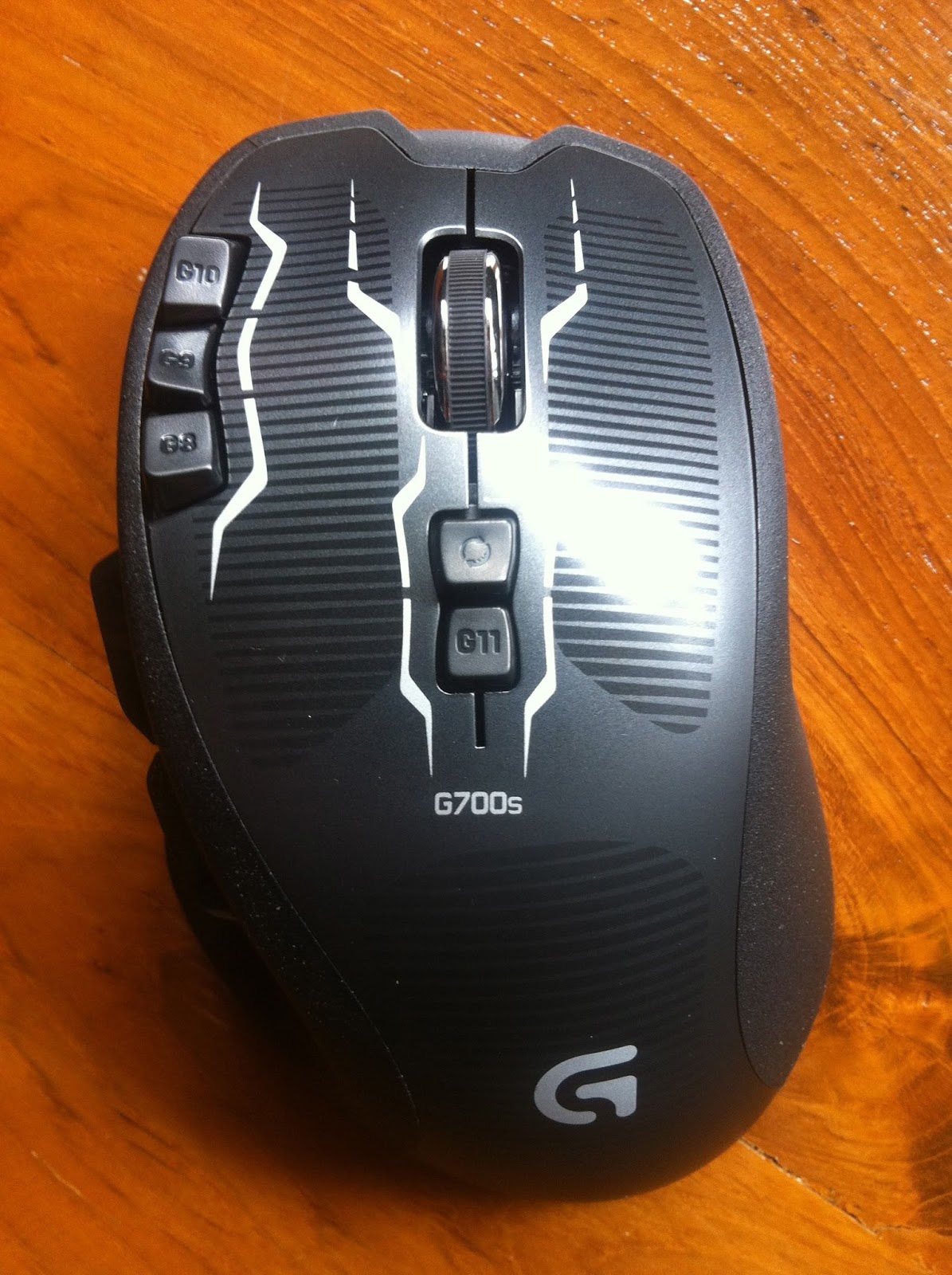 Small Room's Gadget: Logitech G700S เม้าส์เกมมื่งที่มาพร้อมทุกอย่างที่ ...