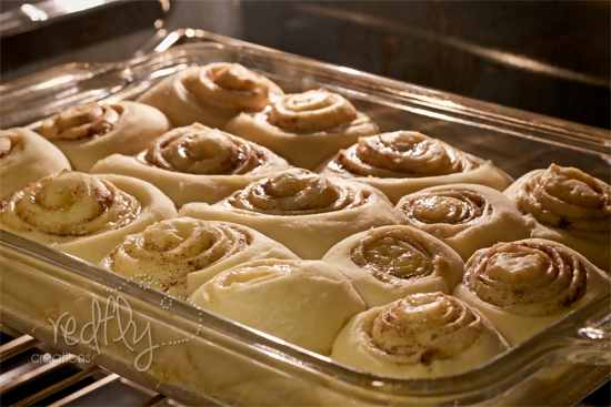 Redfly Creations: Scrumptious Secret Ingredient Cinnamon Rolls