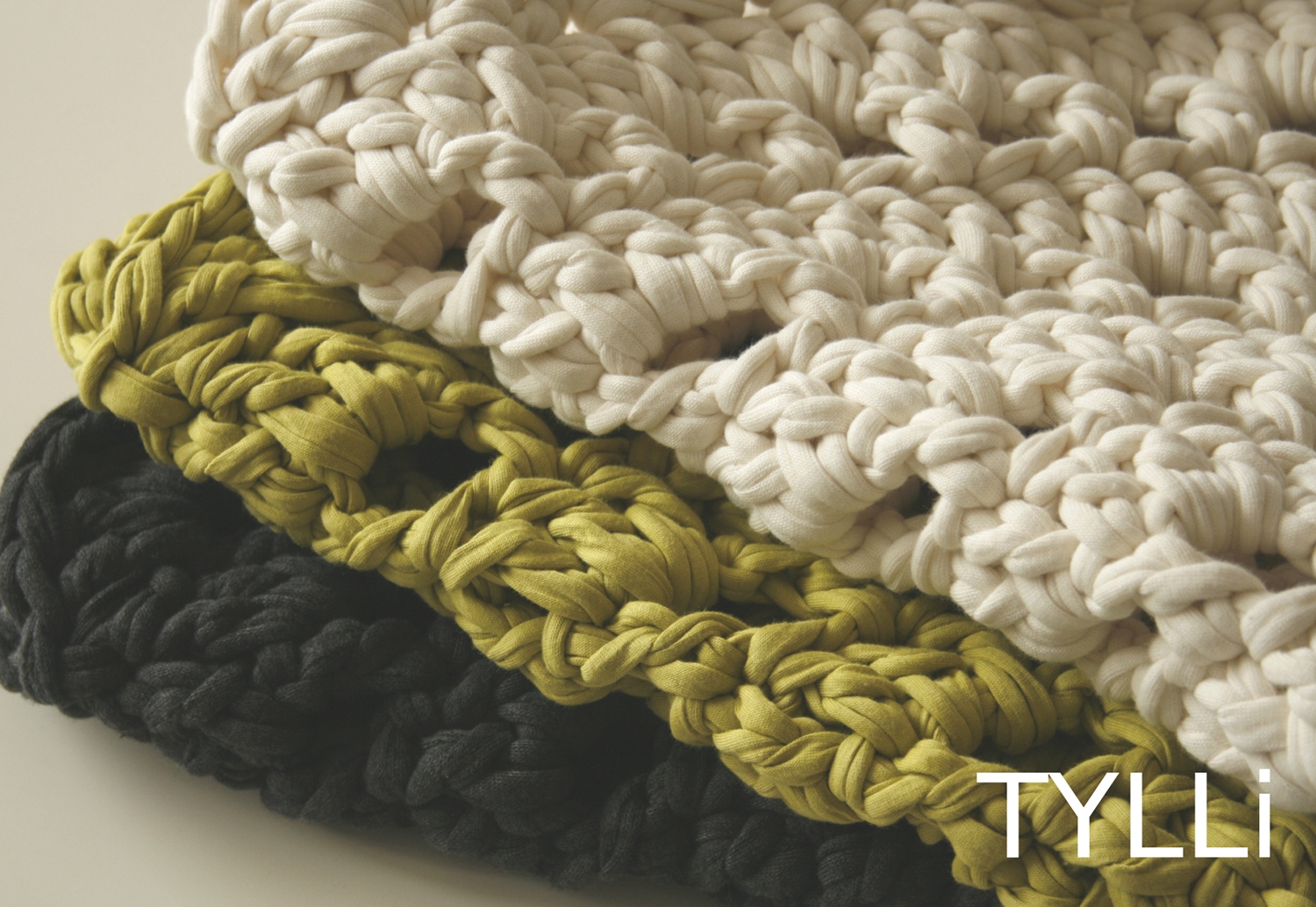 TYLLi: Harmaata, limeä, valkoista..