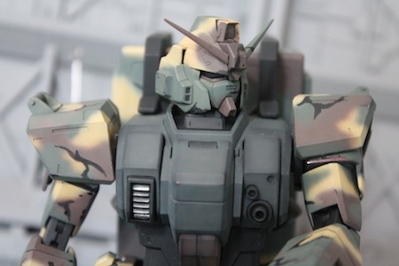 Dennis-Toys: 1/100 Customed Army Camouflage Gundam (Ground Type)