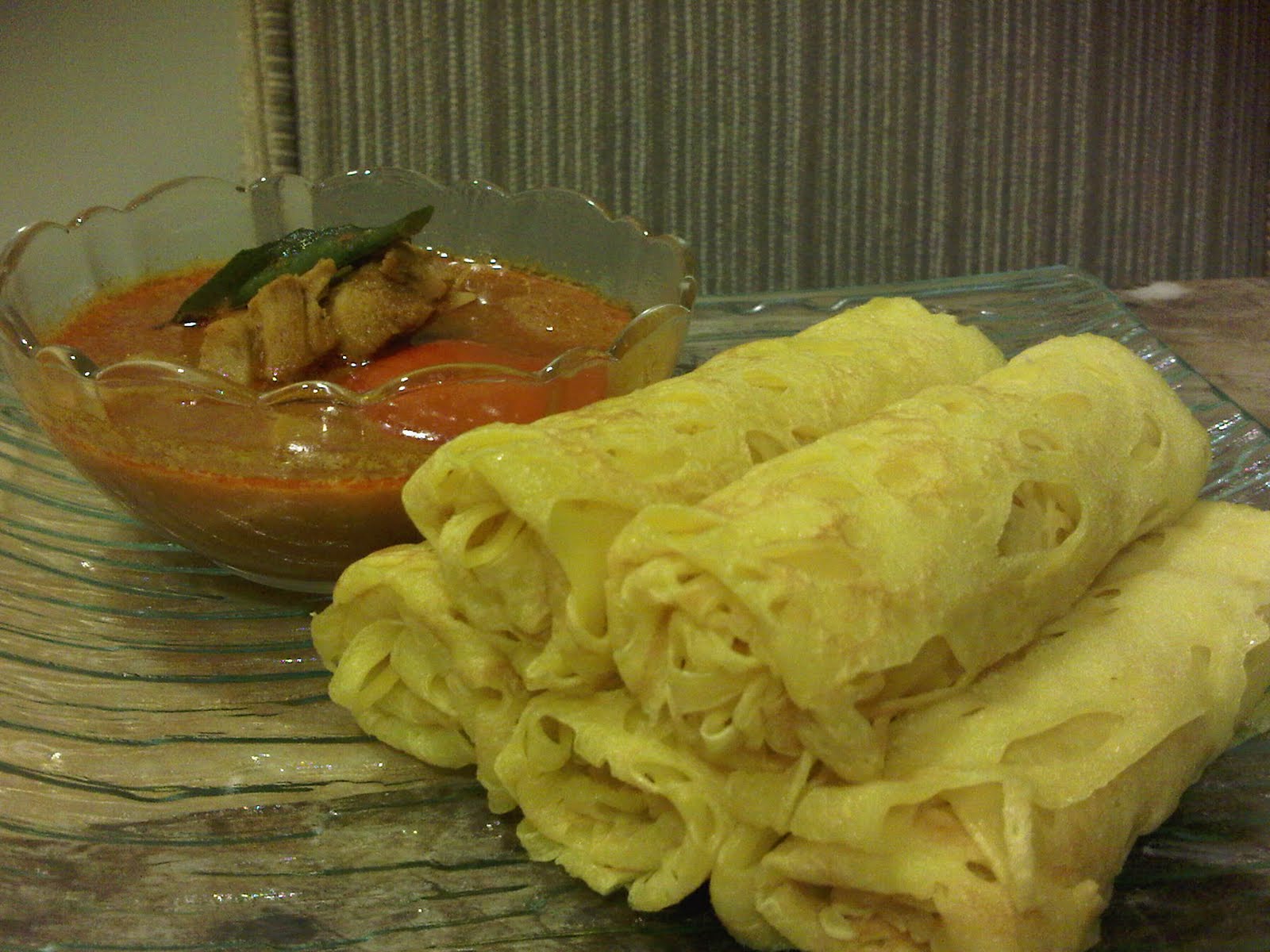Roti Jala Kari Ayam
