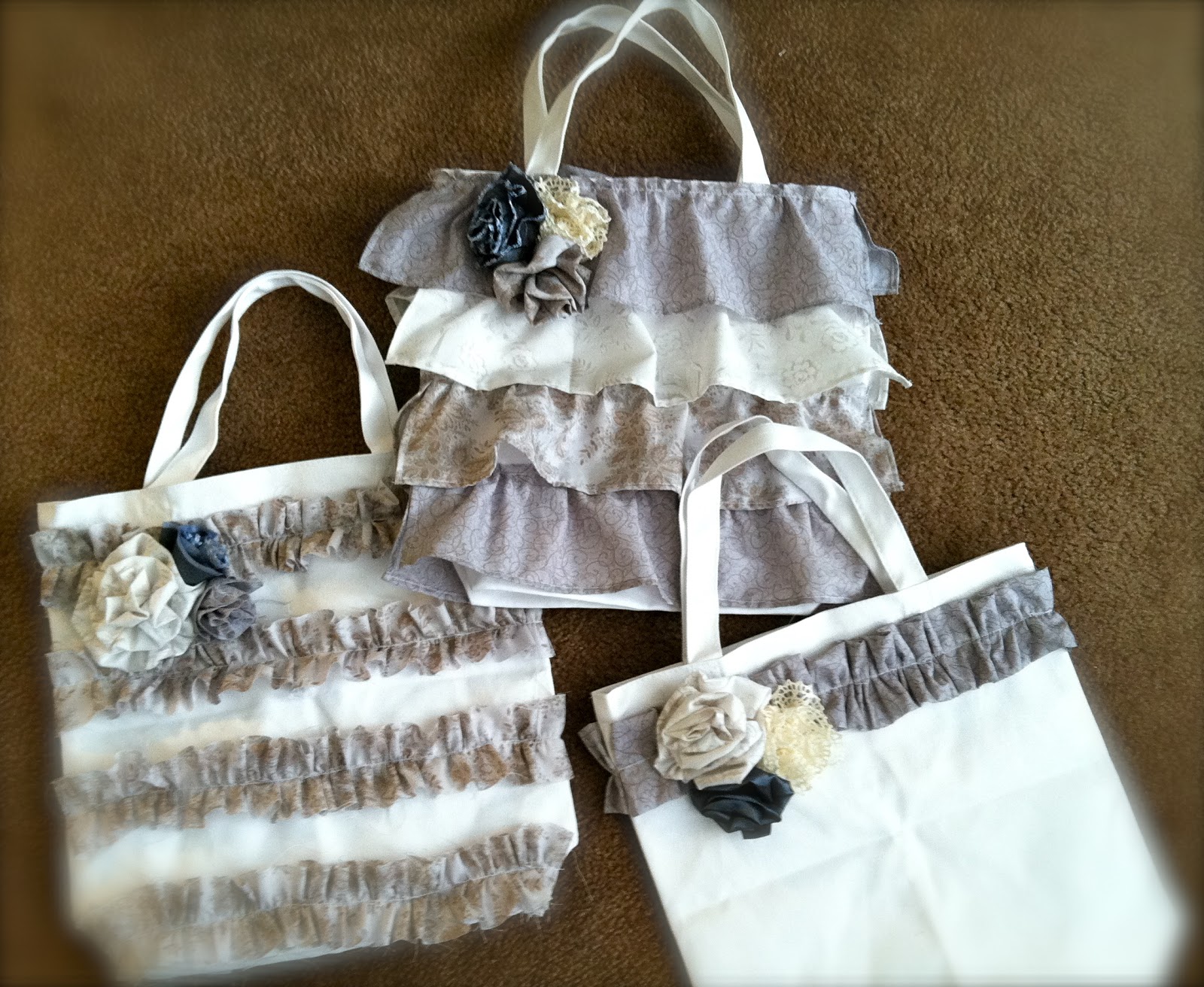 Redfly Creations: Three Ruffle Purses