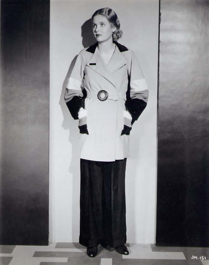 It's The Pictures That Got Small ...: November 2013