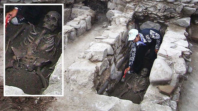 "Vampire" skeleton found in Bulgaria? in this real?? ~ jhanie draftster