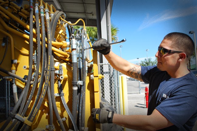 Steps To Heavy Equipment Maintenance | Electronic And Mechanic