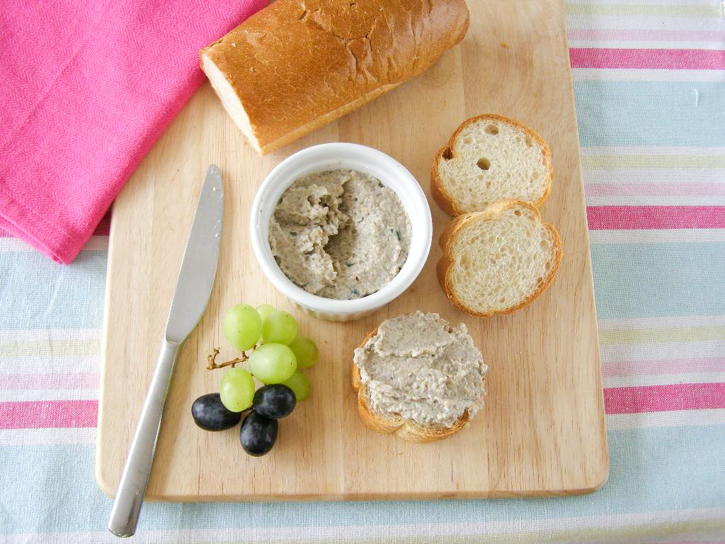 maple•spice: Garlic Mushroom Pâté