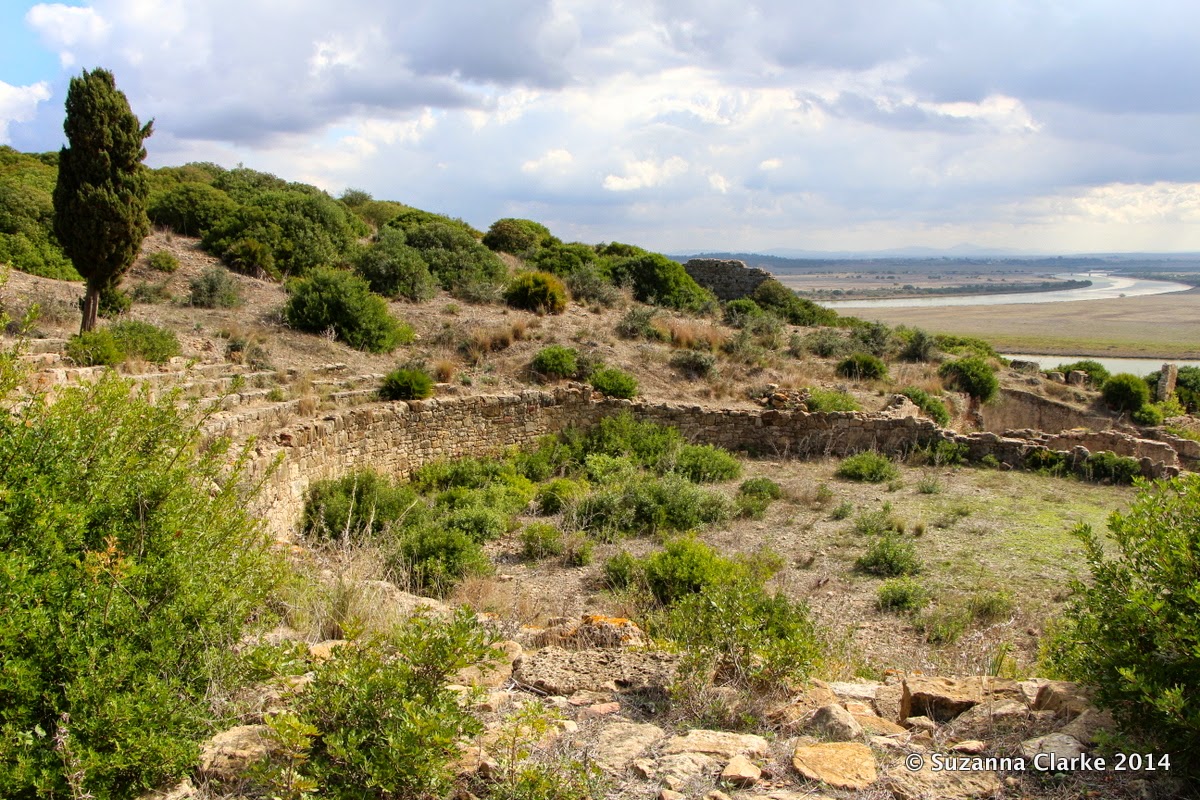 THE VIEW FROM FEZ: Roman Cities in Morocco: Lixus