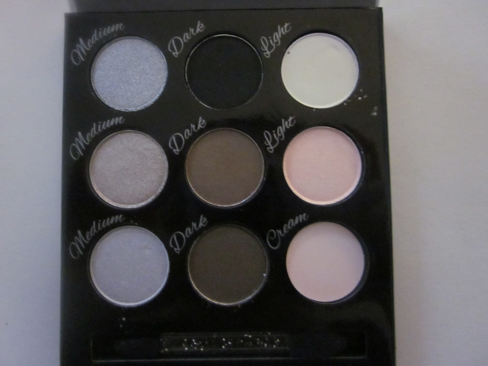 Collection 2000 Smokey Eye Palette | London Make-up Blog