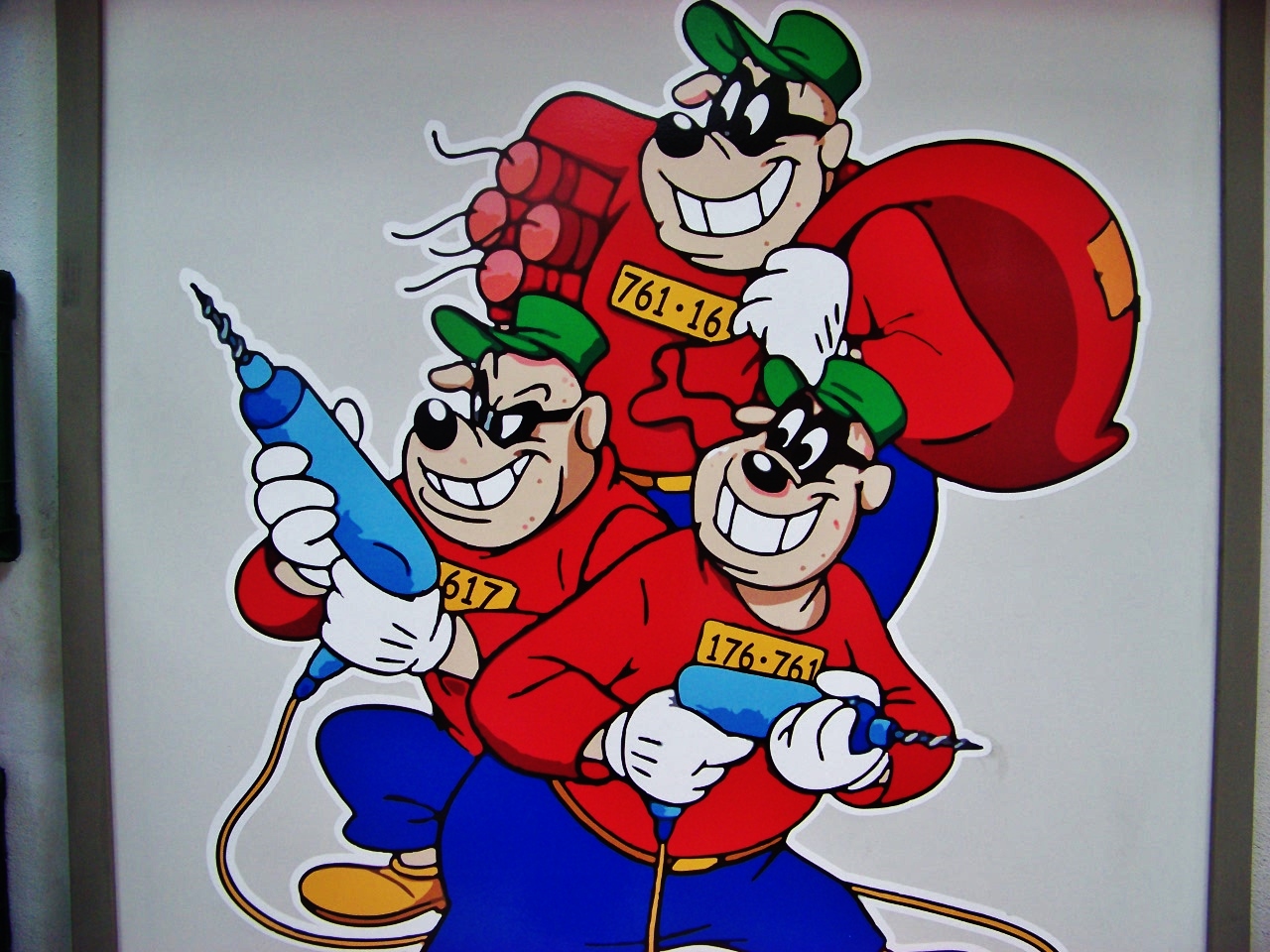 ORBETELLOVE: La Banda Bassotti: camminare in un mondo fantastico..