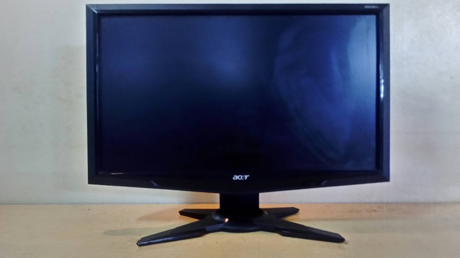 เครื่องเสียง ลำโพง คอมพิวเตอร์ มือสอง: จอคอม ACER 20 นิ้ว