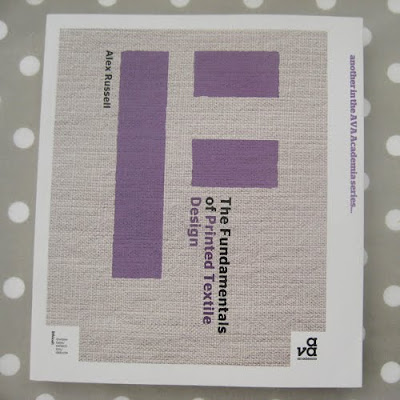 print & pattern: BOOK - the fundamentals of printed textile design