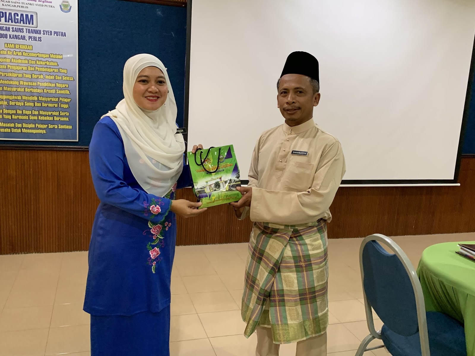 SEKOLAH MENENGAH SAINS TUANKU SYED PUTRA: Sesi bersama BPSBPSK DAN ALUMNI