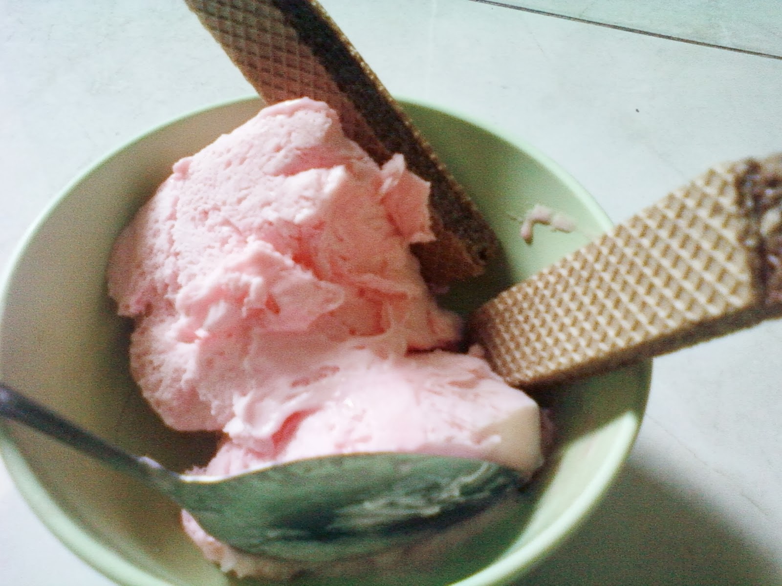 Home and Family: Calamari, Roti Sosis, Es Krim