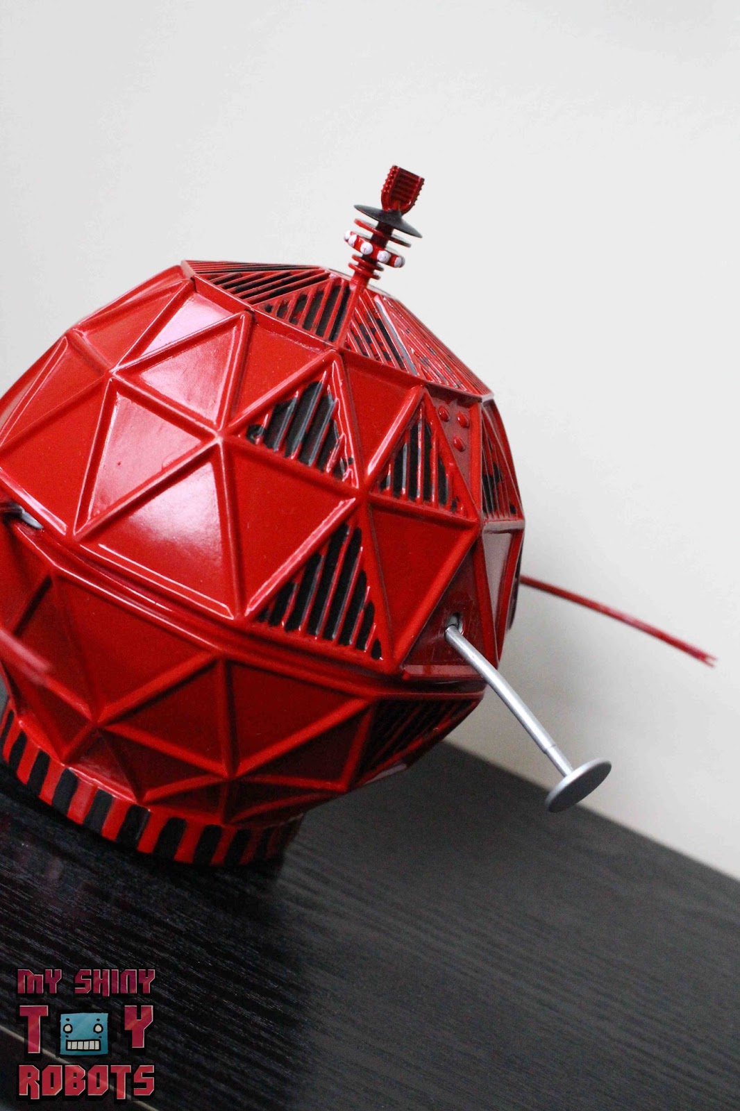 My Shiny Toy Robots: Custom Figure: TV21 Dalek Comics Menoid Master ...