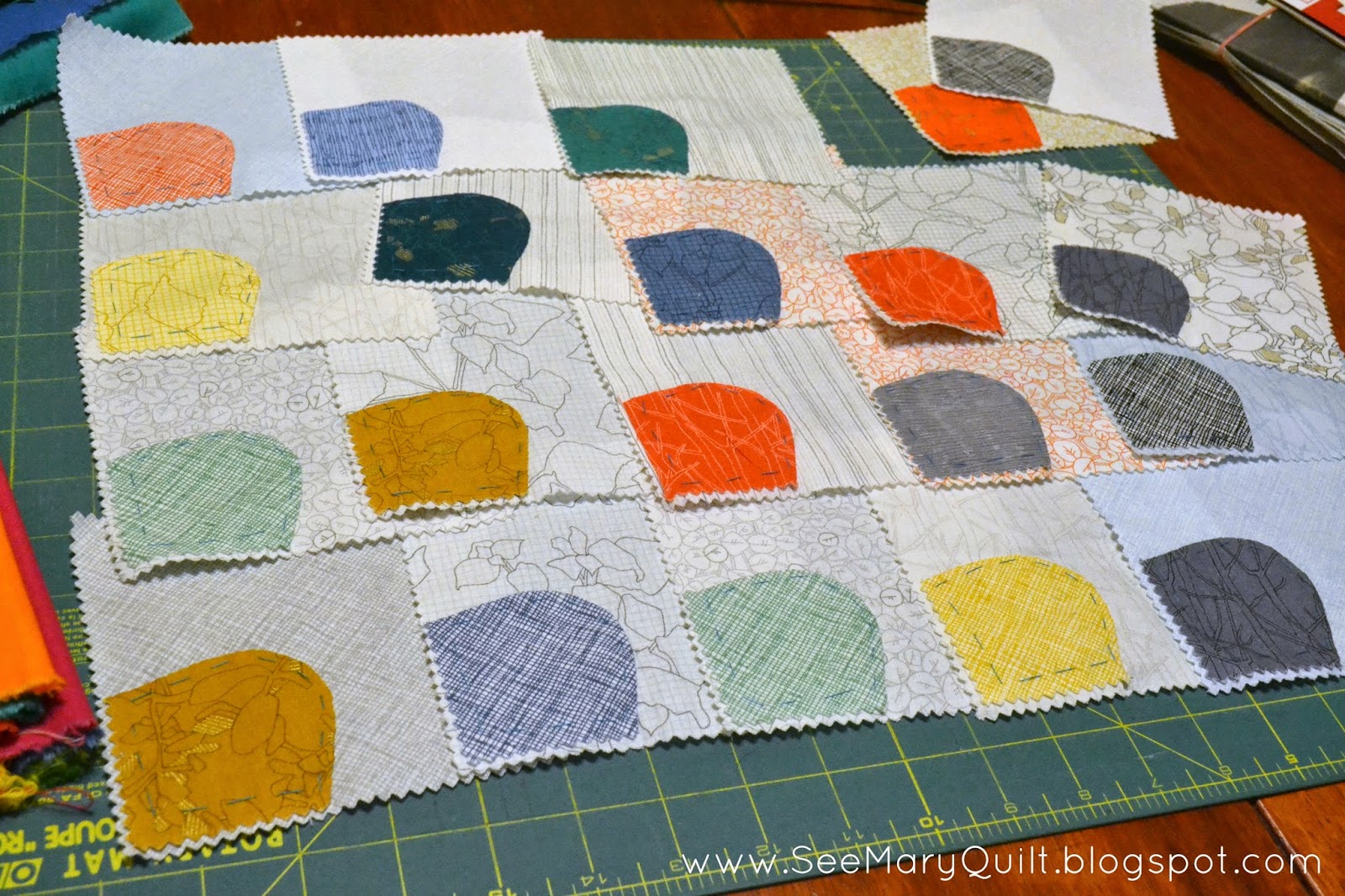 see mary quilt: Friday Finish: Pebbles on the Beach Mini