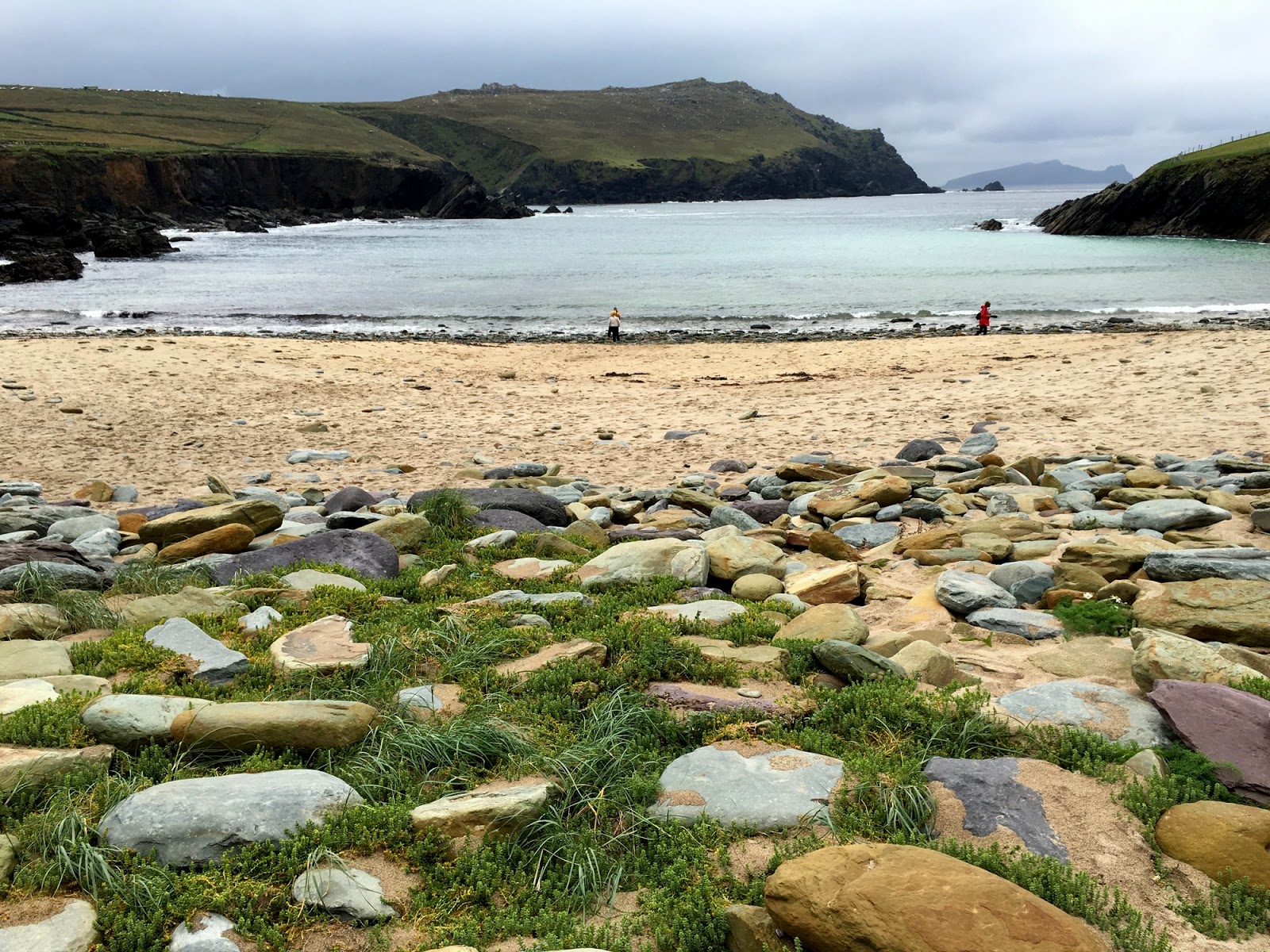 Gravel Beach: Clogher Beach