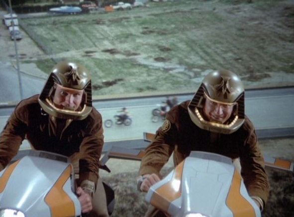 BATTLESTAR GALACTICA - SAGA OF A STAR WORLD: GALACTICA 1980: BIKE FLIGHT!