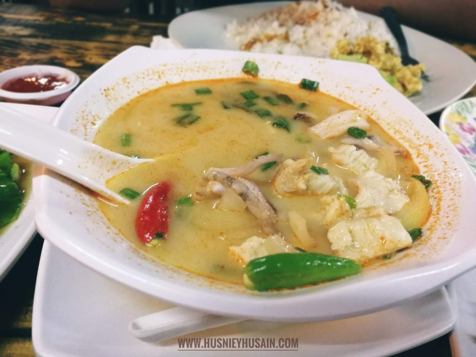 Masakan Panas Ala Thai Gong Badak, Kuala Nerus Terengganu - Husniey Husain